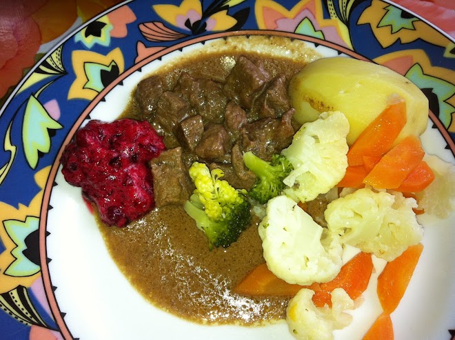 OKSESTEK I LEIRGRYTE